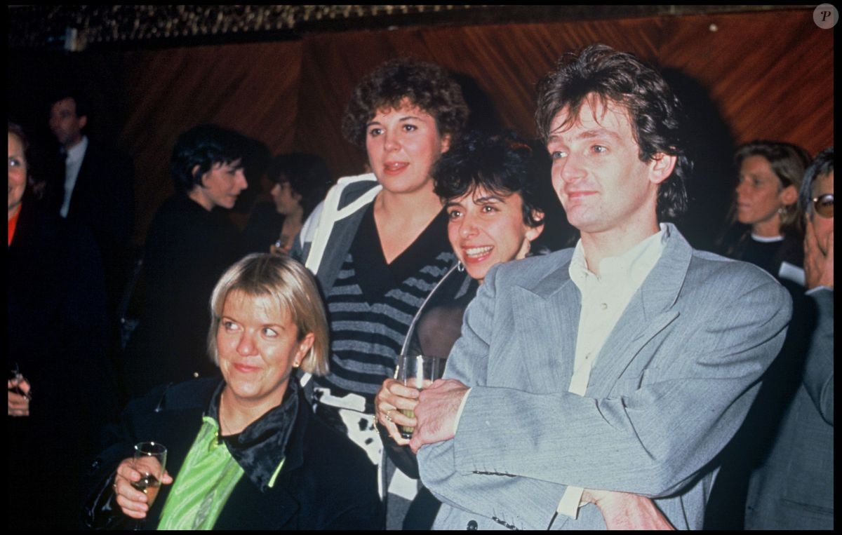Photo : ARCHIVES - MIMIE MATHY, MICHELE BERNIER ET ISABELLE DE BOTTON ("LES FILLES") ET PIERRE ...