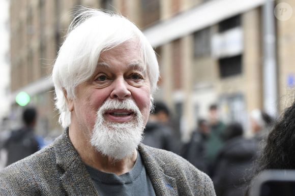Paul Watson père de famille atypique : entre sa fille de 44 ans et ses ...