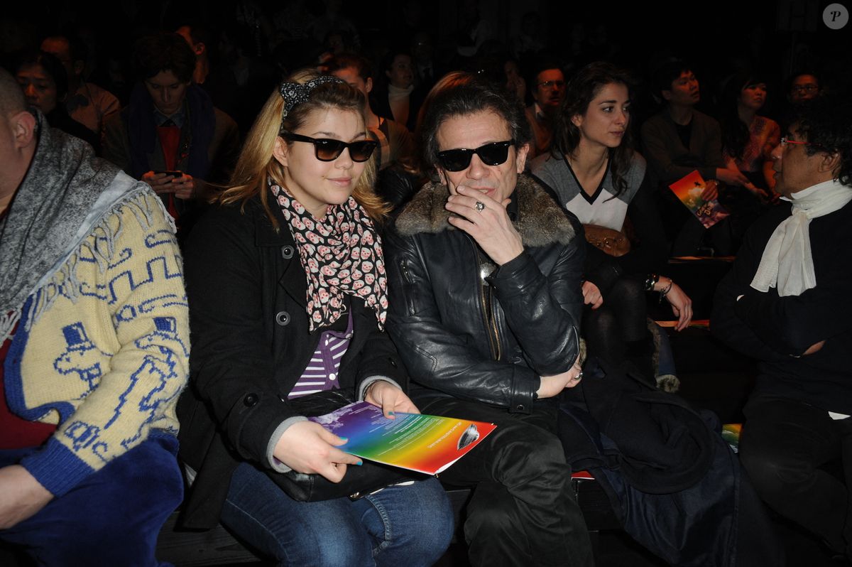 Photo : Philippe Manoeuvre et sa fille Manon assistent au défilé de la ...