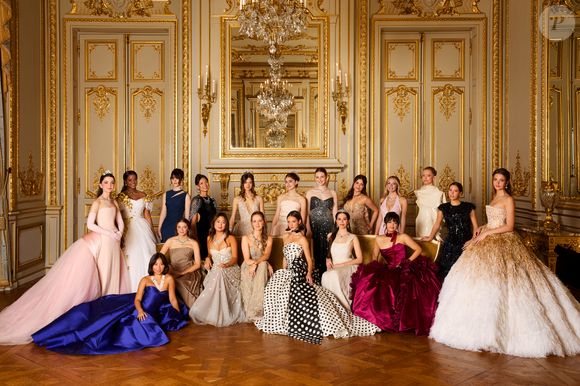 Bal des débutantes 2025 : Les dix-neuf jeunes femmes ont rivalisé de ...