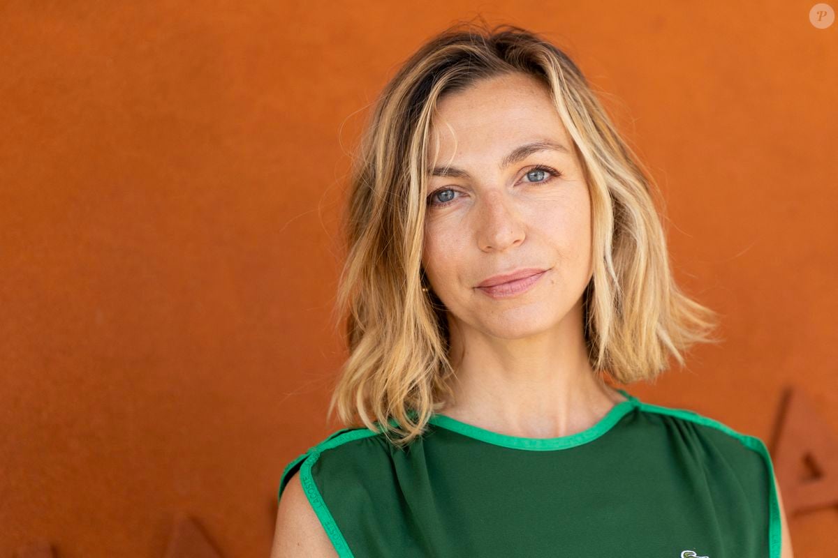 Photo : Amélie Etasse au village lors des Internationaux de France de ...