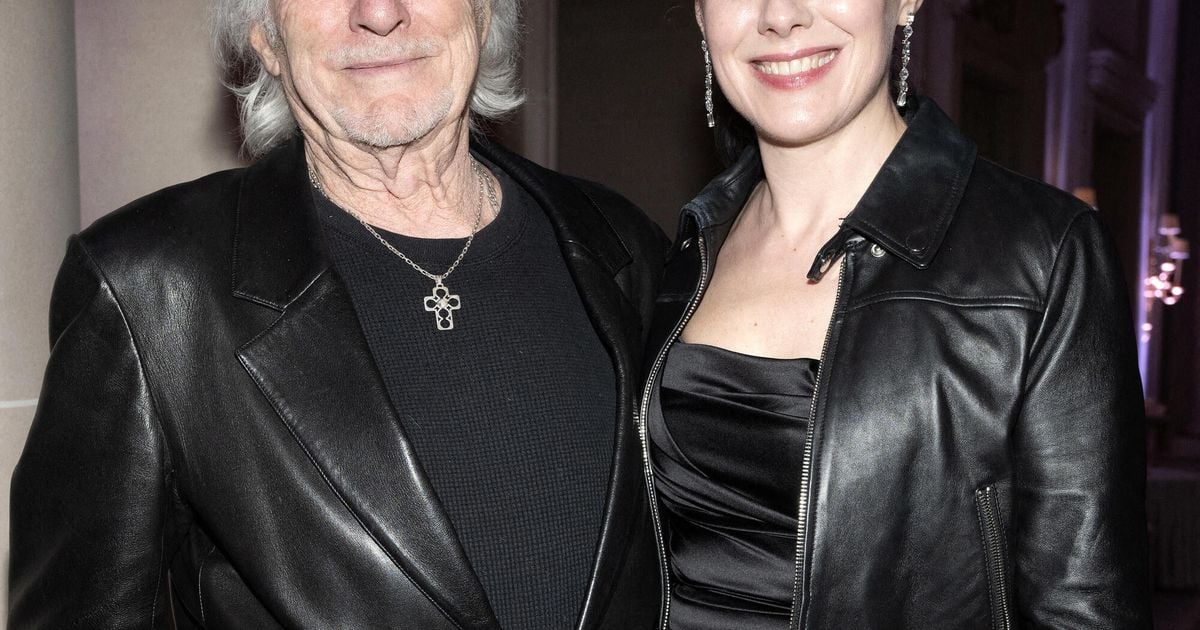 Hugues Aufray sera-t-il à nouveau papa avec son épouse Muriel, de 45 ...