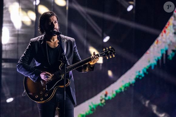 Aaron, le fils de 21 ans de Jenifer et Maxim Nucci, fait parler de lui ...