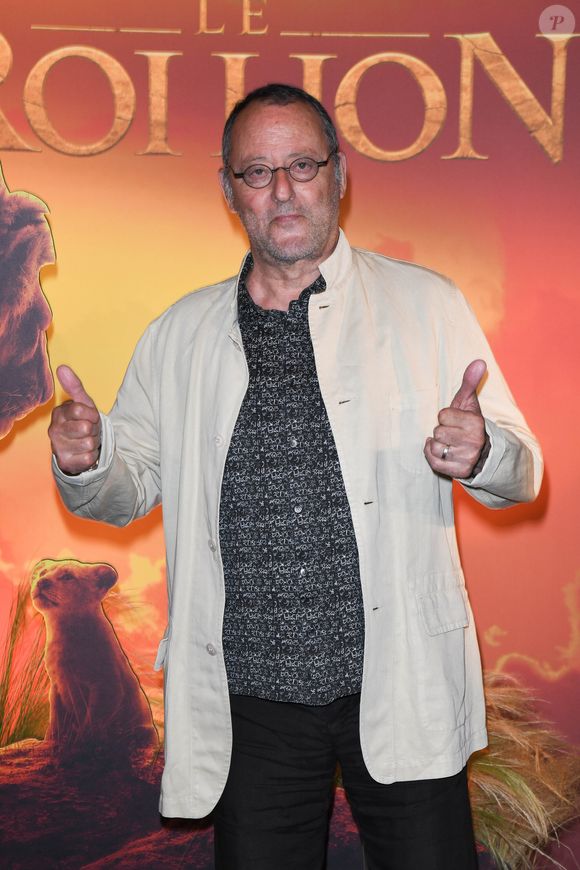 Cet acteur vit six mois par an dans un village de 265 habitants situé ...