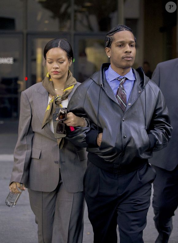 Rihanna, le visage fermé, fidèle soutien d'Asap Rocky au tribunal : le rappeur risque jusqu’à 24 ...