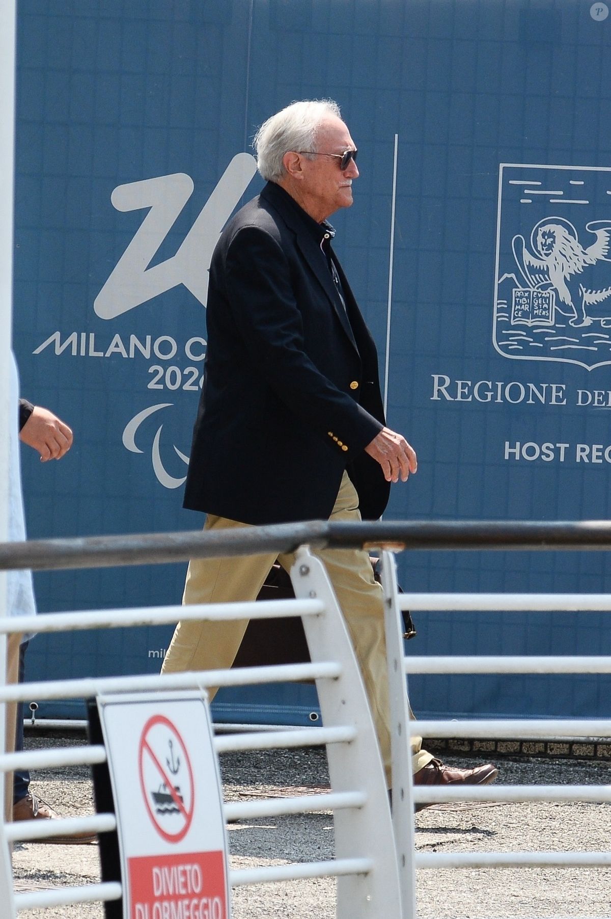 Photo : Le père de Jeff Bezos, Miguel Bezos arrive à Venise pour le ...