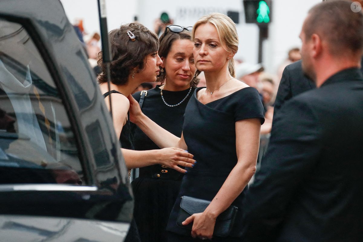 Photo : Manon Ardisson, Ninon Ardisson, Audrey Crespo-Mara - Sorties ...