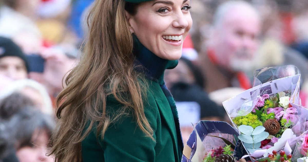 Un homme très charmant aux petits soins pour Kate Middleton à ...