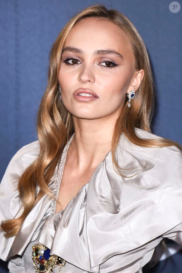 Lily-Rose Depp a longtemps lutté contre l'anorexie : "Aujourd’hui, je ...