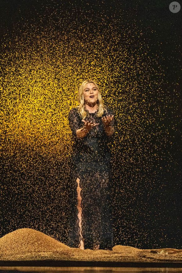 Louane a rejoint directement son hôtel après l’Eurovision 2025 : elle ...