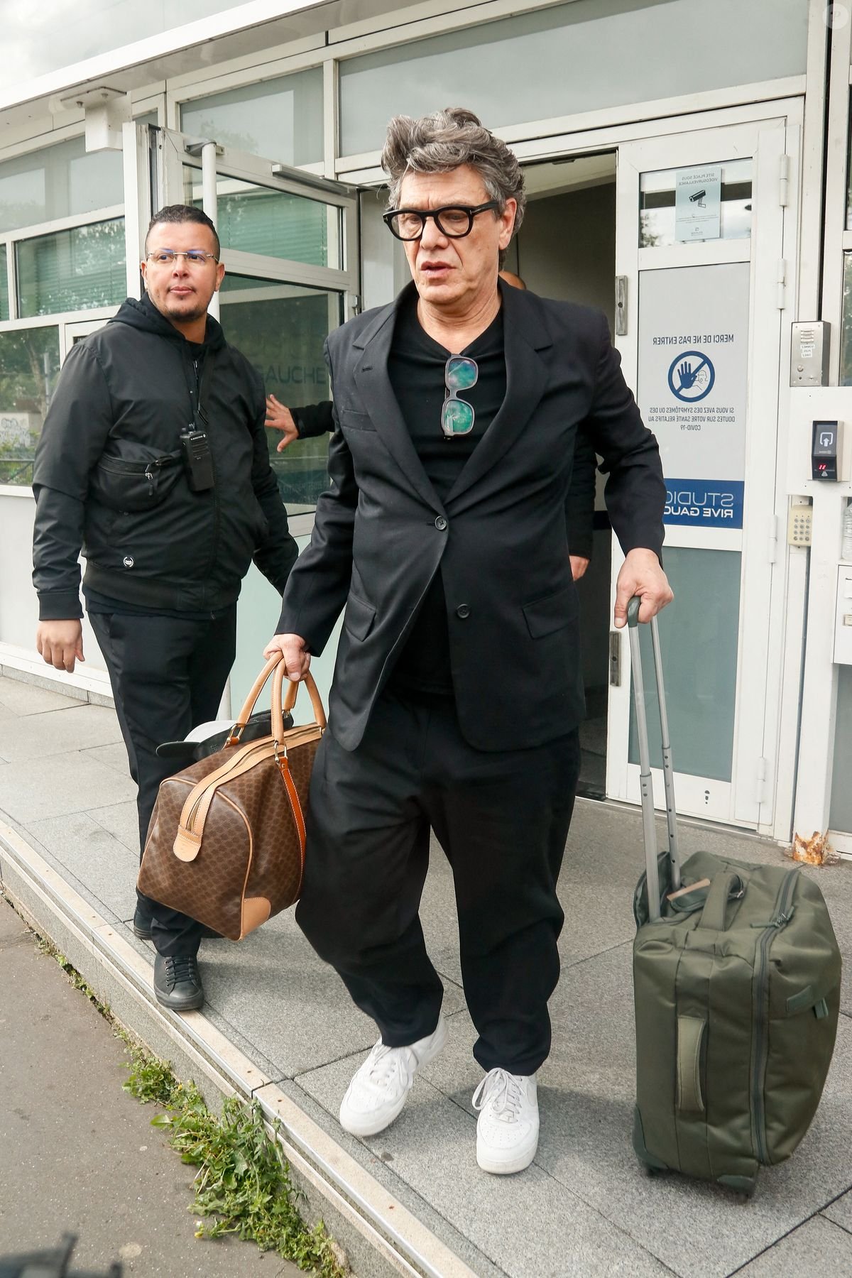 Photo : Marc Lavoine à la sortie de l'enregistrement de l'émission ...