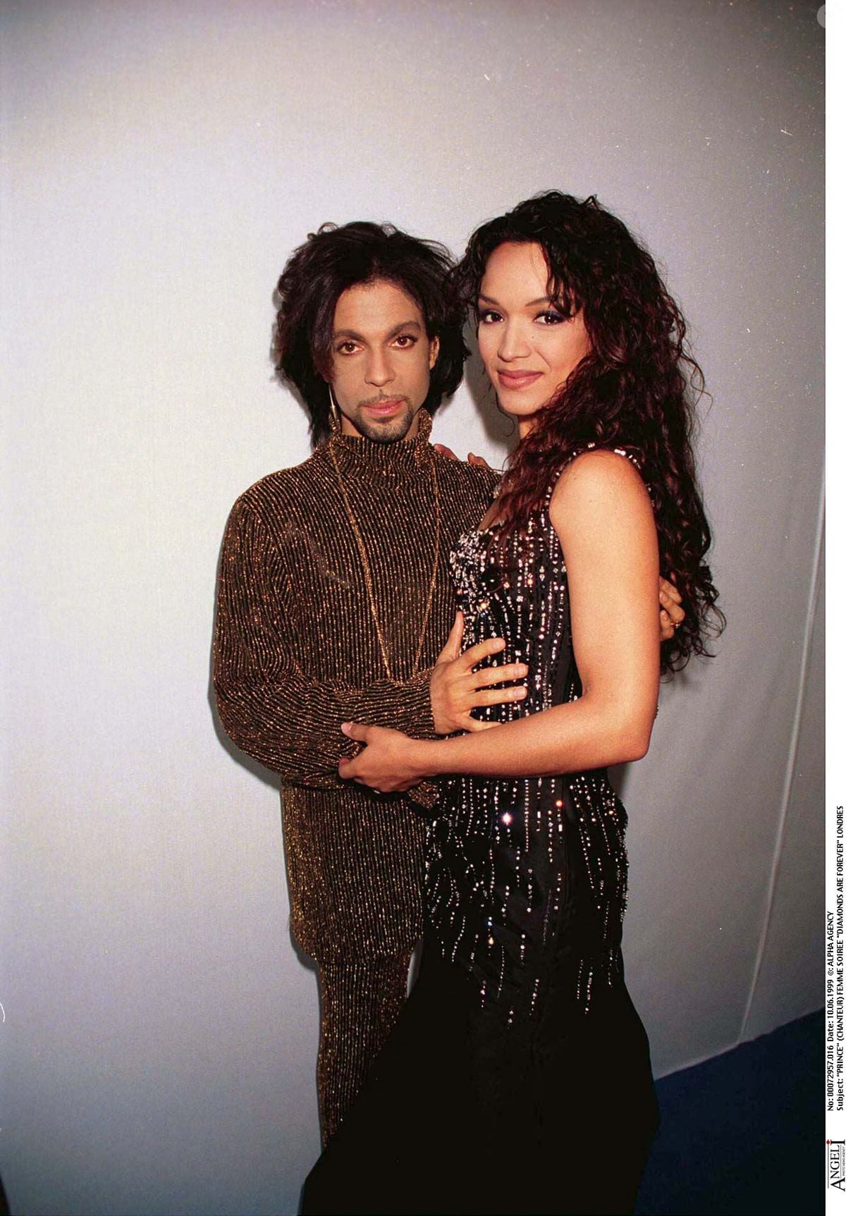 Photo : En 1996, Prince et son épouse Mayte Garcia, avaient eu un bébé ...