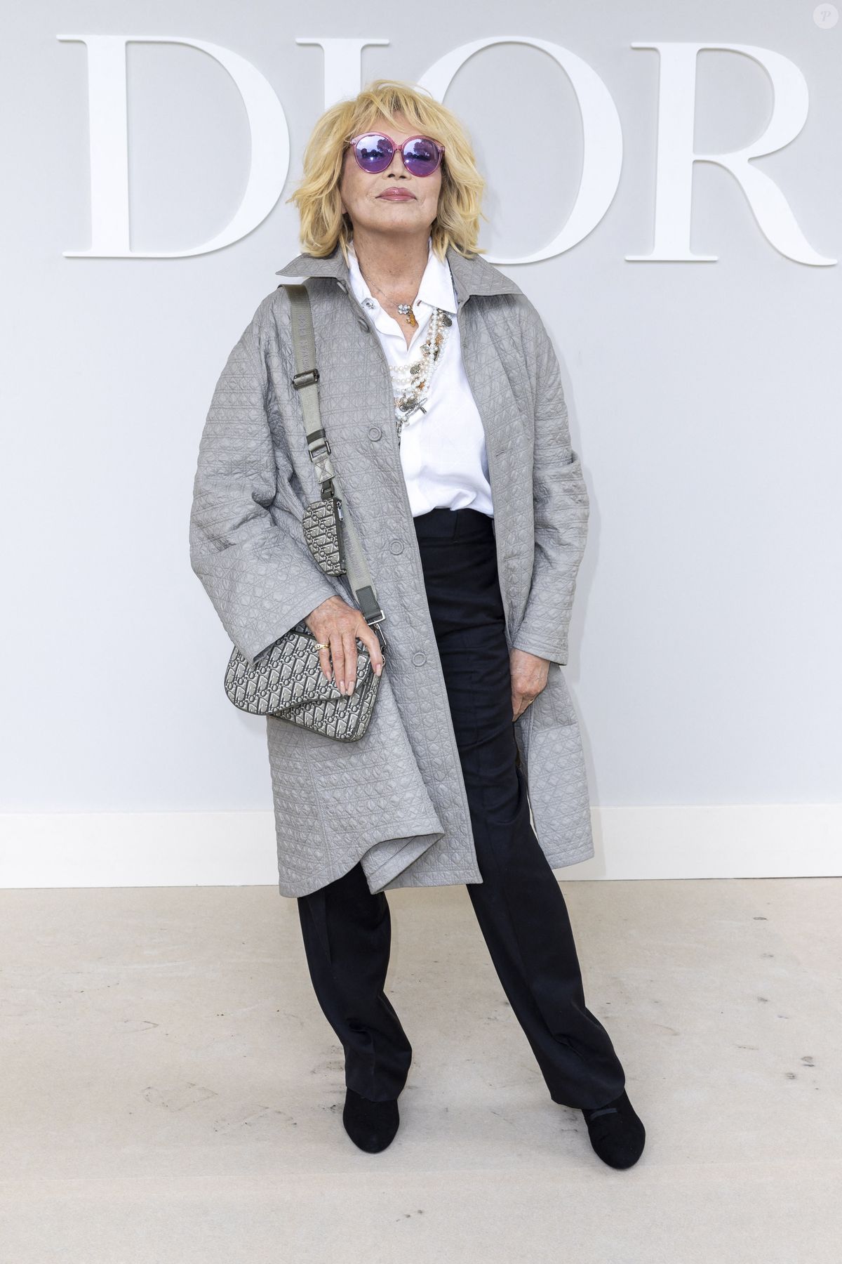 Photo : Amanda Lear - Photocall du défilé DIOR "Collection Homme Prêt-à ...