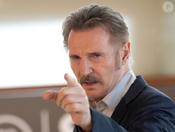 Pamela Anderson et Liam Neeson : leur romance était-elle un coup de pub ...