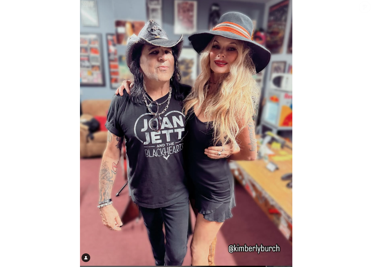 Photo : Kimberly Burch sur Instagram, avec Taime Downe. - Purepeople