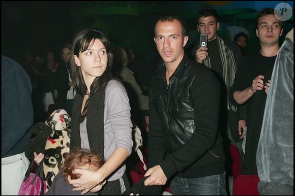 Nina, la fille de Calogero, ne fait pas que lui ressembler : à 22 ans ...