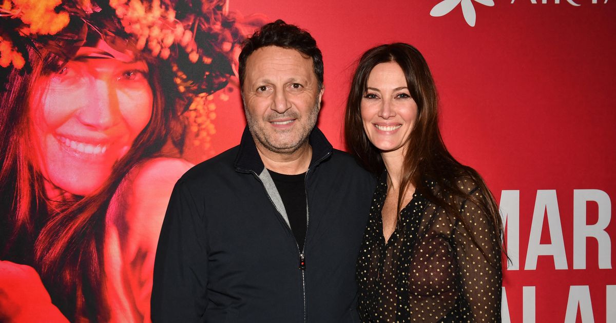 Arthur et Mareva Galanter loin de la France pour célébrer les 47 ans de ...