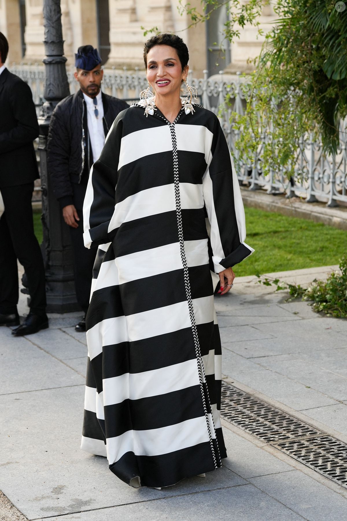 Photo : Farida Khelfa assistant au Bal d’Été au Musée des Arts ...