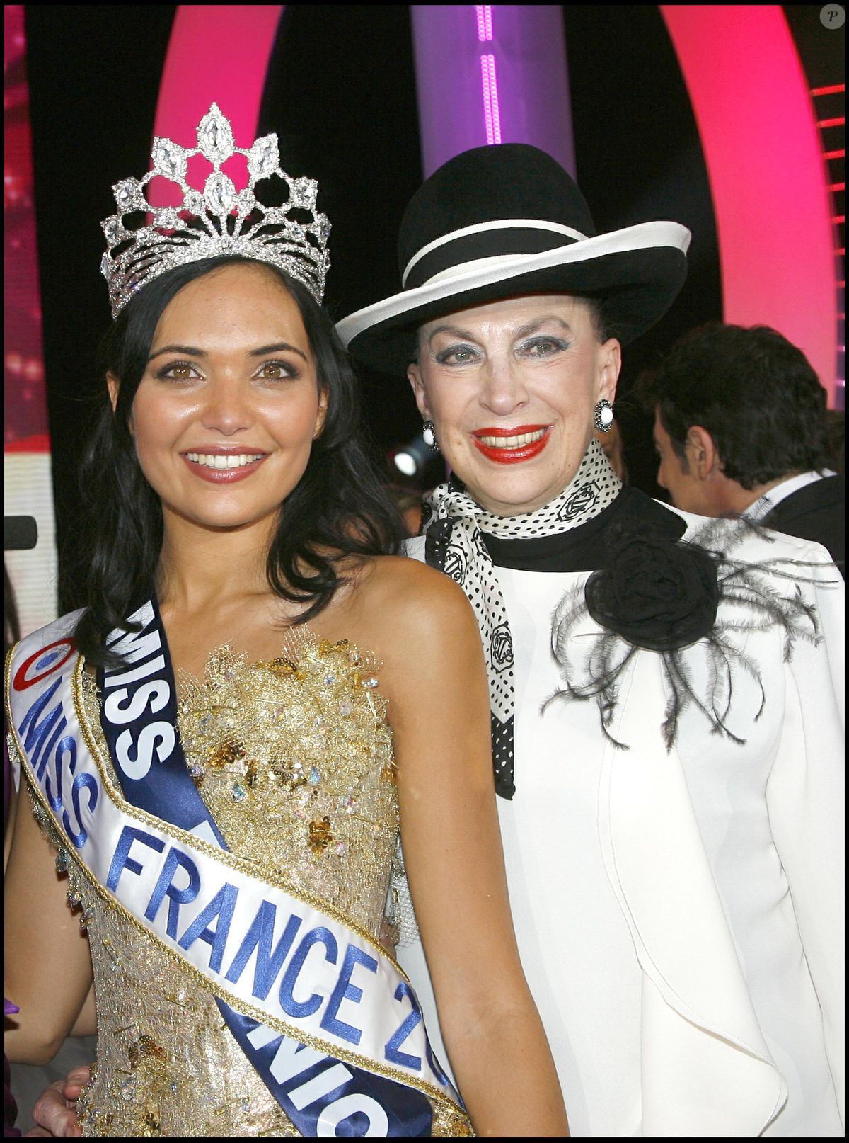 Photo : L'ancienne miss, destituée après son sacre, s'est aujourd'hui ...