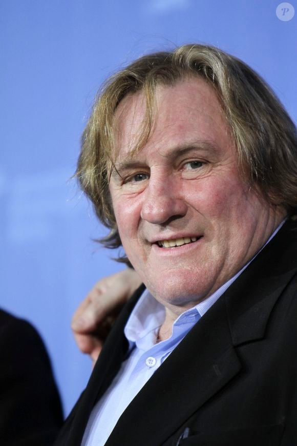 Photo : Gérard Depardieu assiste à la séance photo du film « Mammuth ...