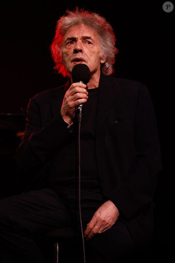 Yves Simon marié à 81 ans avec Aménéh Moayedi, 36 ans plus jeune ...