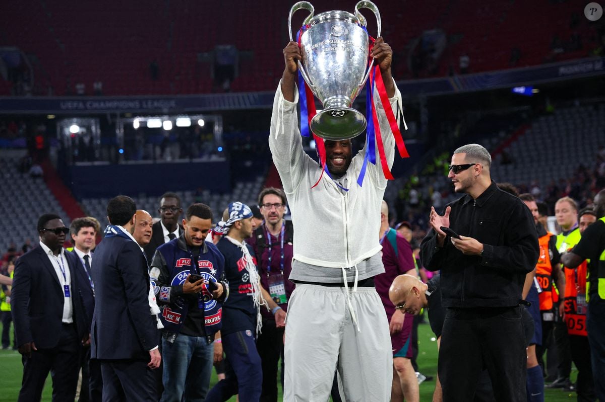Photo : Teddy Ryner et Dj Snake lors de la finale de l'UEFA Champions ...
