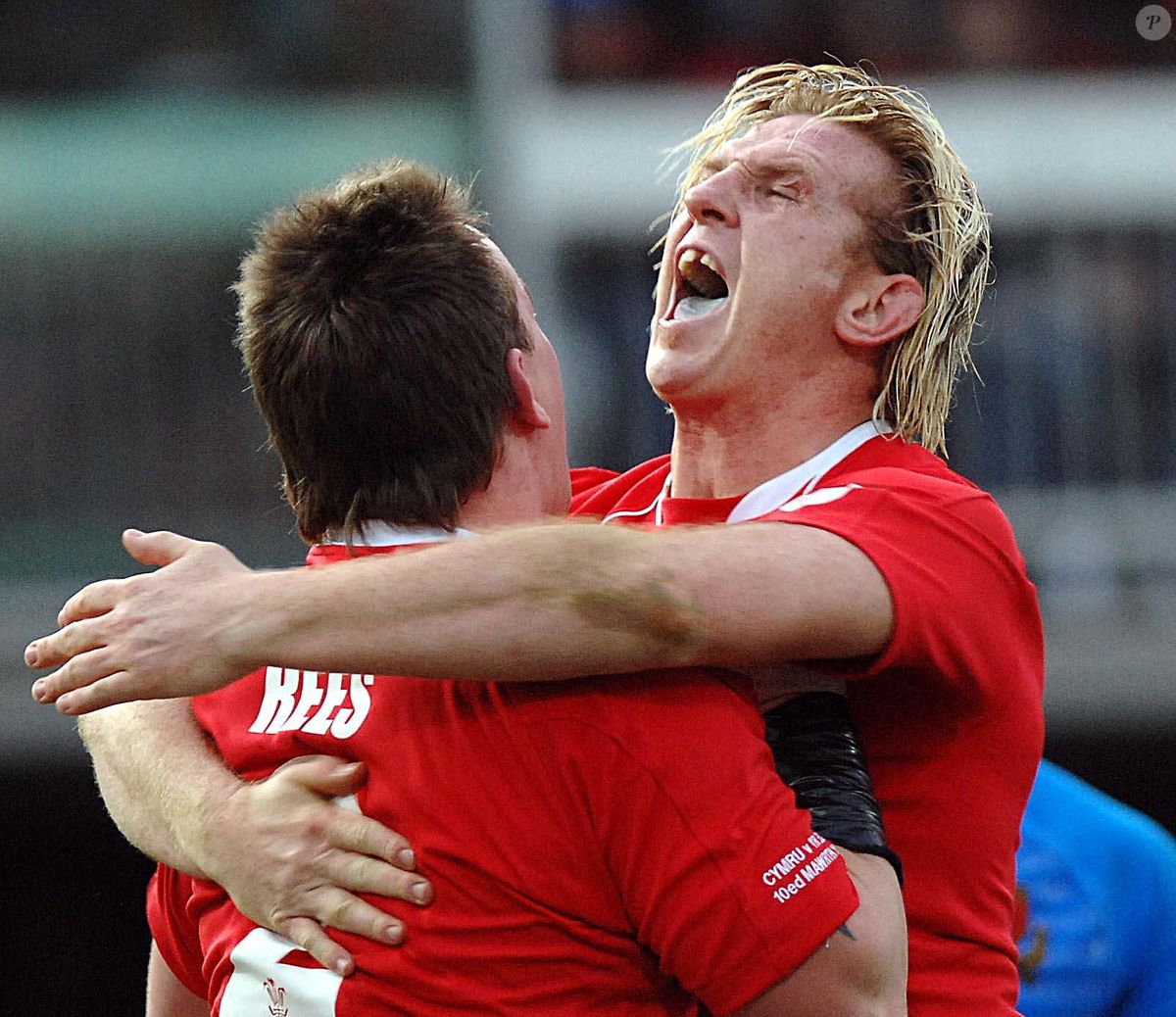 Photo : Le joueur du Pays de Galles Matthew Rees (à gauche) est ...