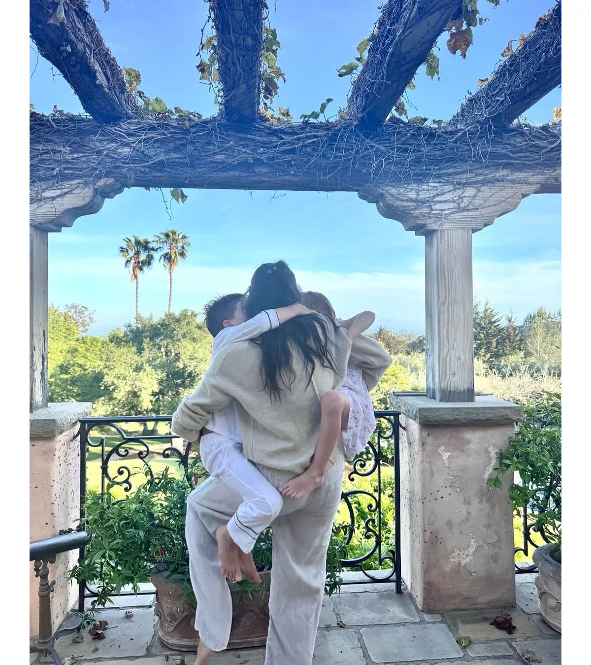 Photo : Le prince Harry et Meghan Markle protègent leurs enfants ...