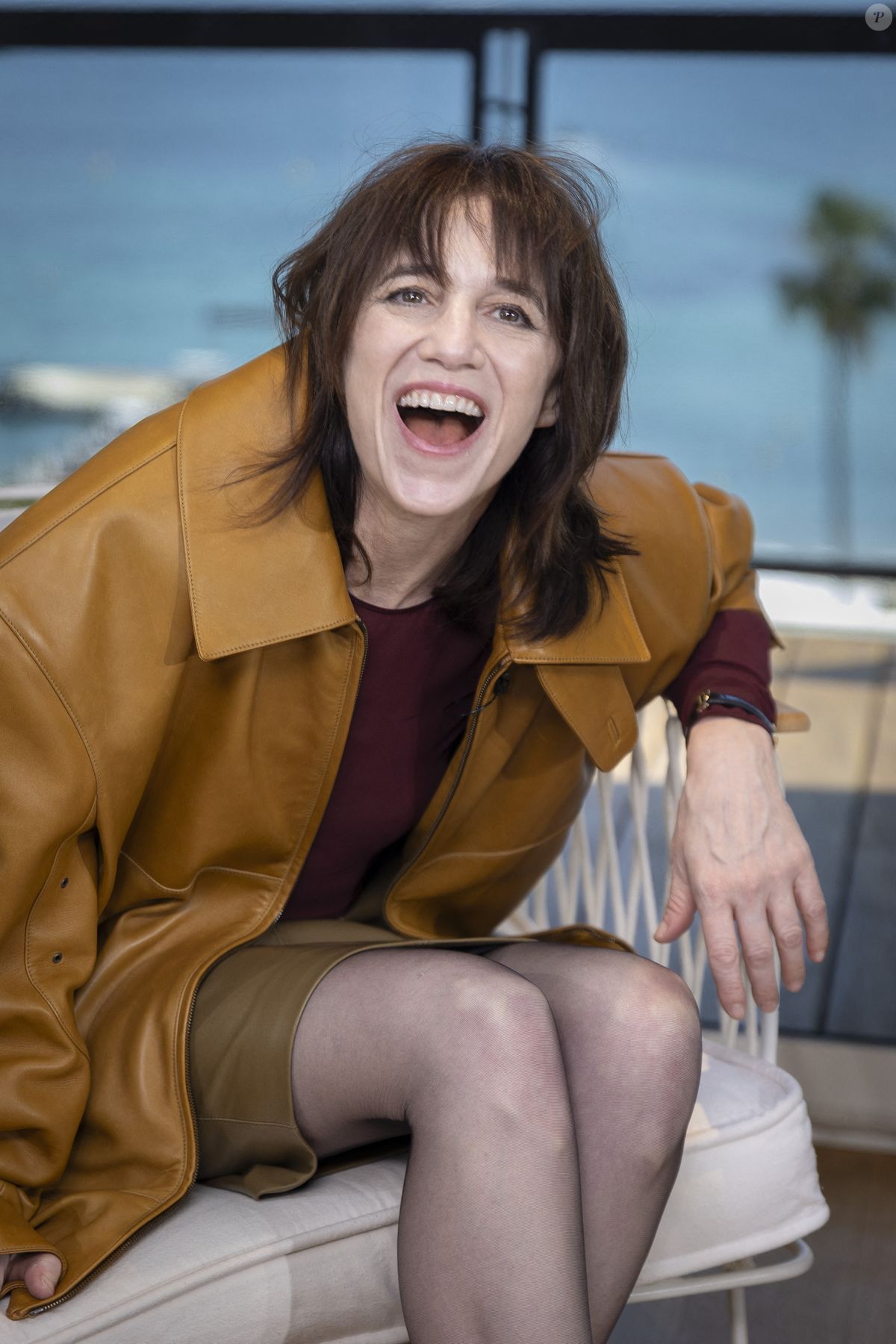 Photo : Charlotte Gainsbourg, à 54 ans, continue de fasciner par sa ...