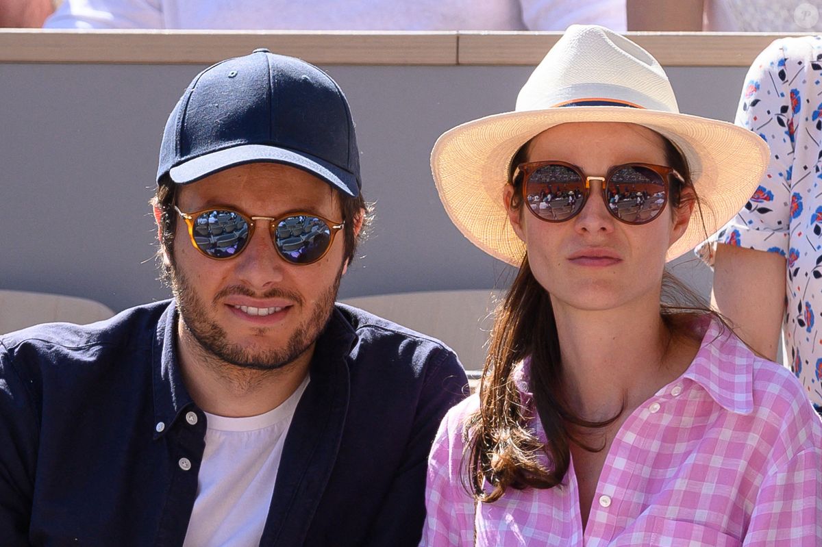 Photo : Vianney et son épouse Catherine Robert dans les tribunes de ...