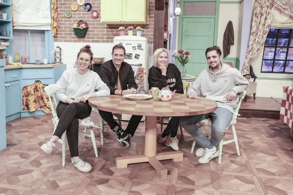 Une animatrice phare de RTL2 annonce en plein direct qu'elle va se ...