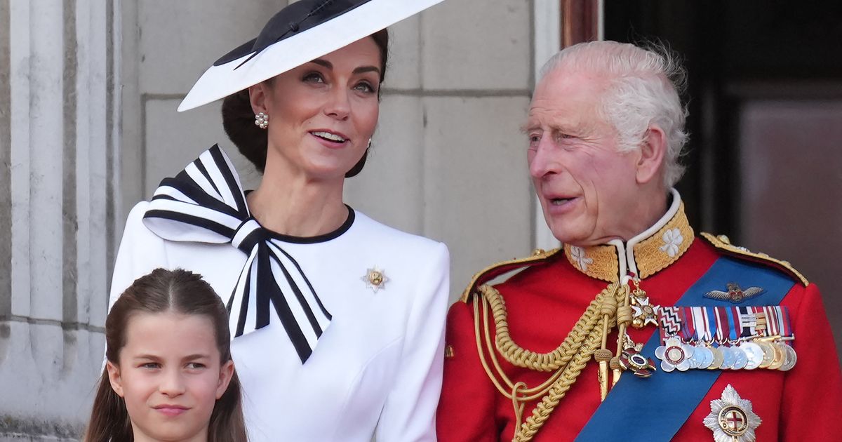 Charles III épinglé par les internautes : Ce détail symbolique lié à ...