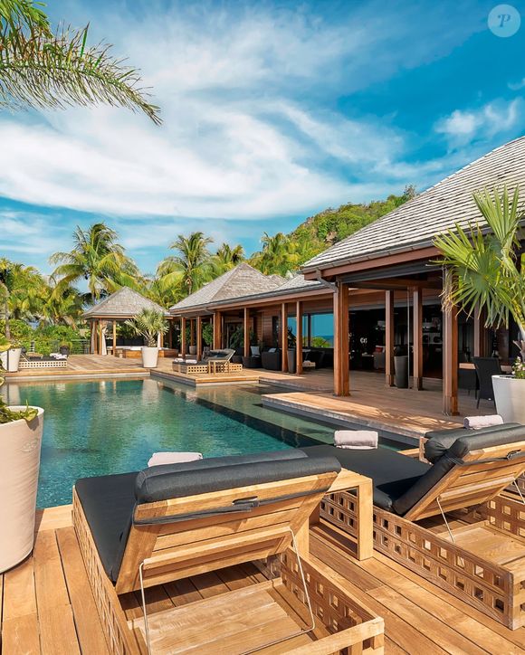 Laeticia Hallyday n'a pas d'autres choix que de louer la villa de Saint-Barth, jusqu'à combien ...