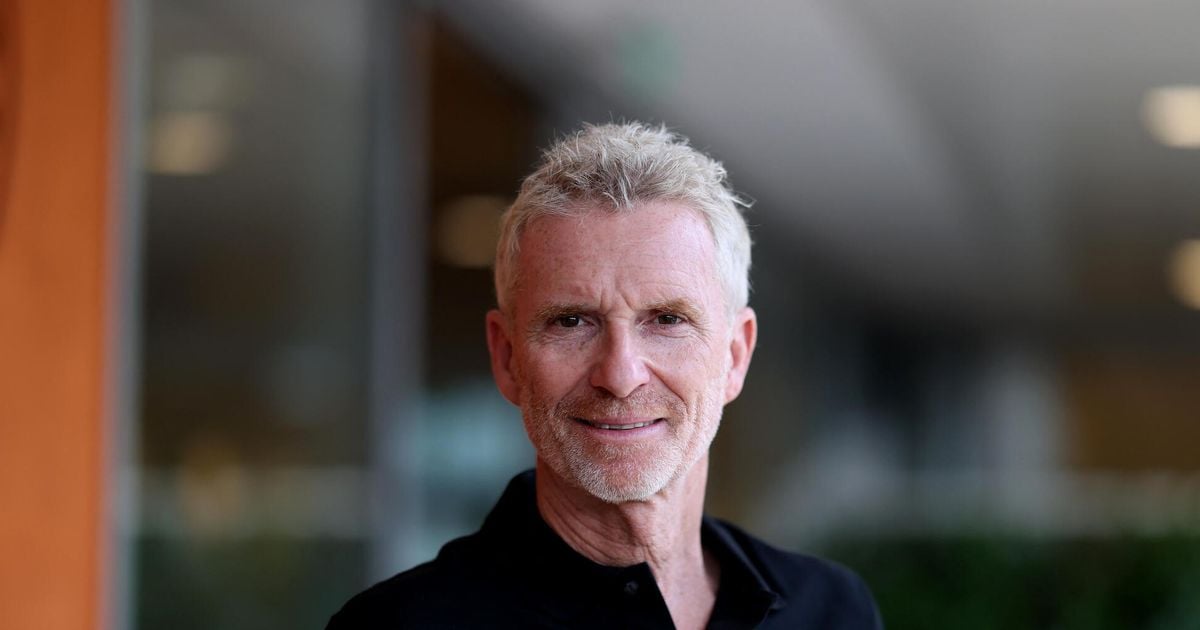 Denis Brogniart évoque l’endroit "très sommaire" où il loge pendant le ...