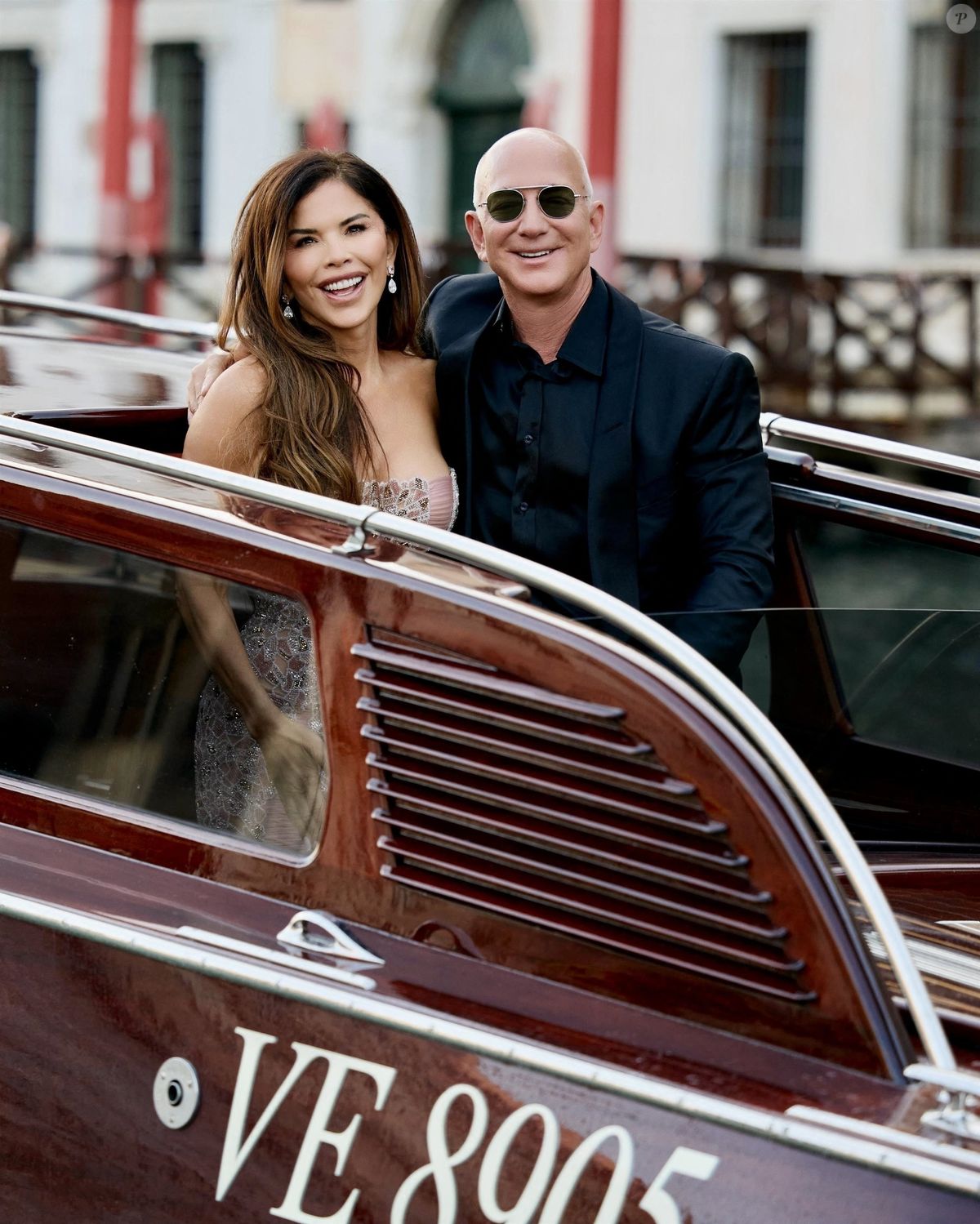 Photo : L’union de Jeff Bezos et Lauren Sánchez, organisée sur l’île de ...