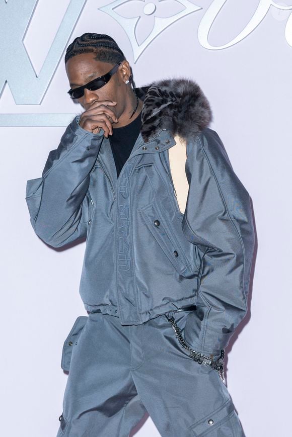 Photo : Travis Scott - Photocall pour le défilé Louis Vuitton prêt à ...