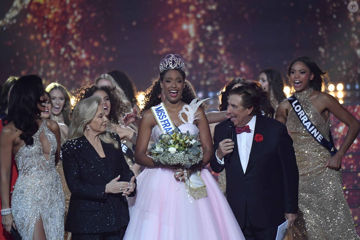 Photo : Miss France 2025, sur TF1 Crédits : Pierre Billard/sipa press ...