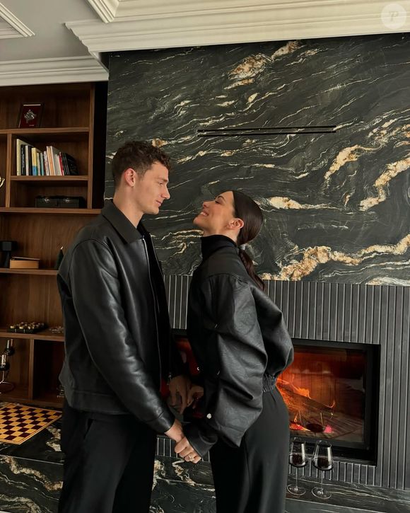 Photo : Le couple, amoureux depuis 2022, a organisé une cérémonie à son ...