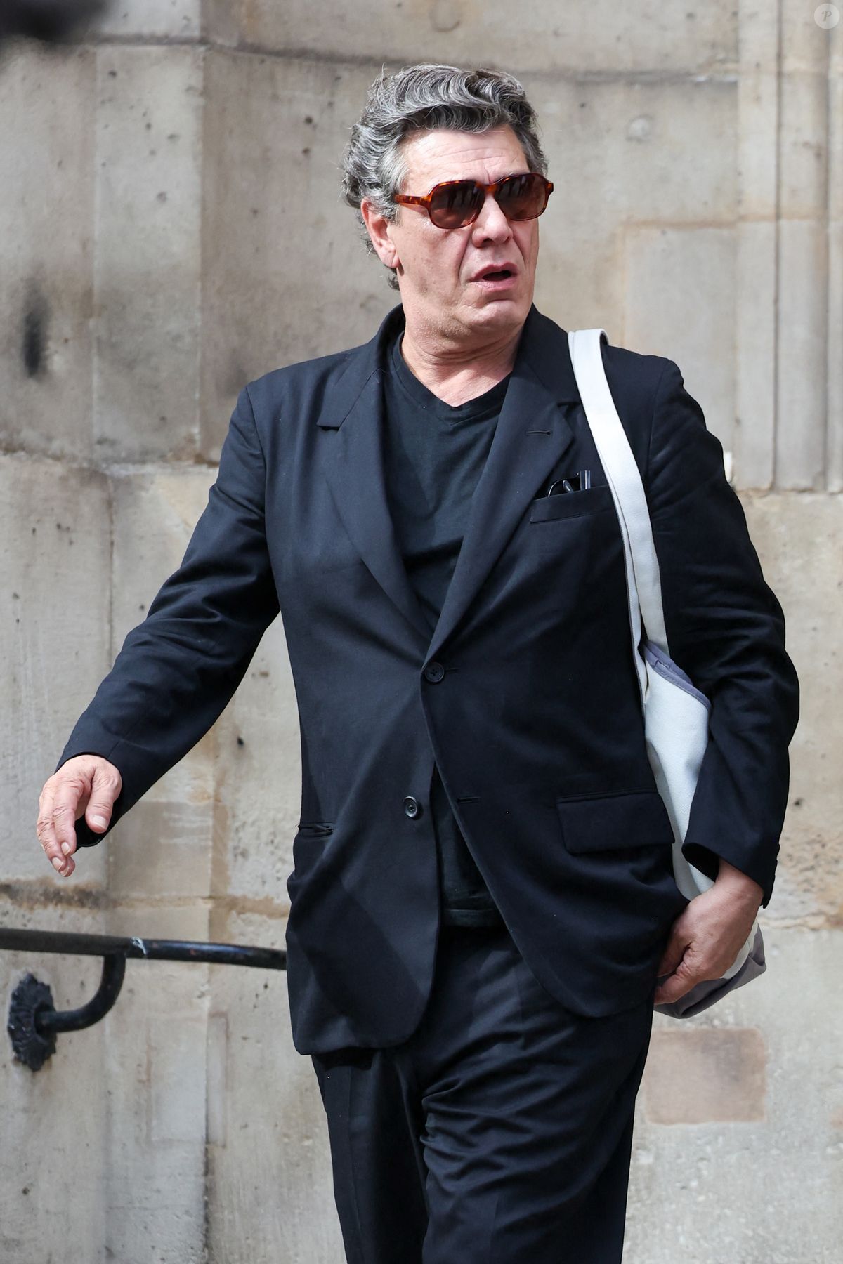Photo : Marc Lavoine - Sorties des obsèques de Thierry Ardisson en l ...