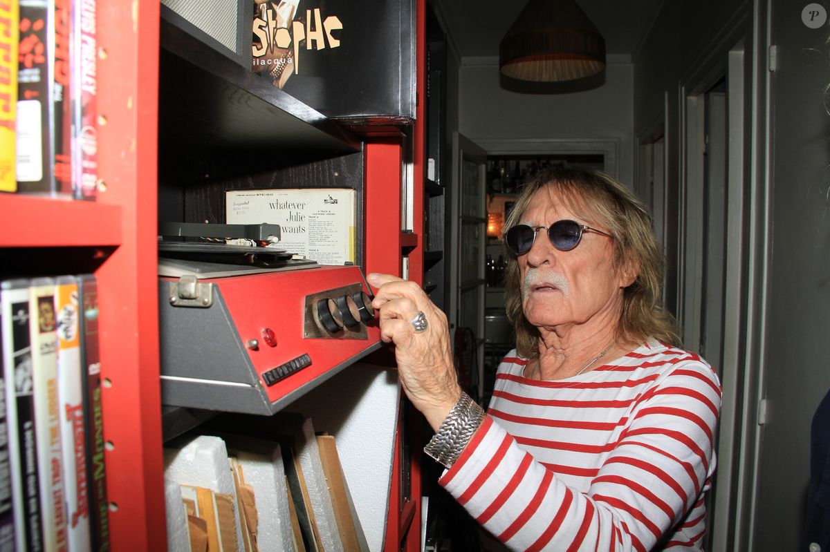 Photo : Exclusif - Le chanteur Christophe (Daniel Bevilacqua) dans son ...