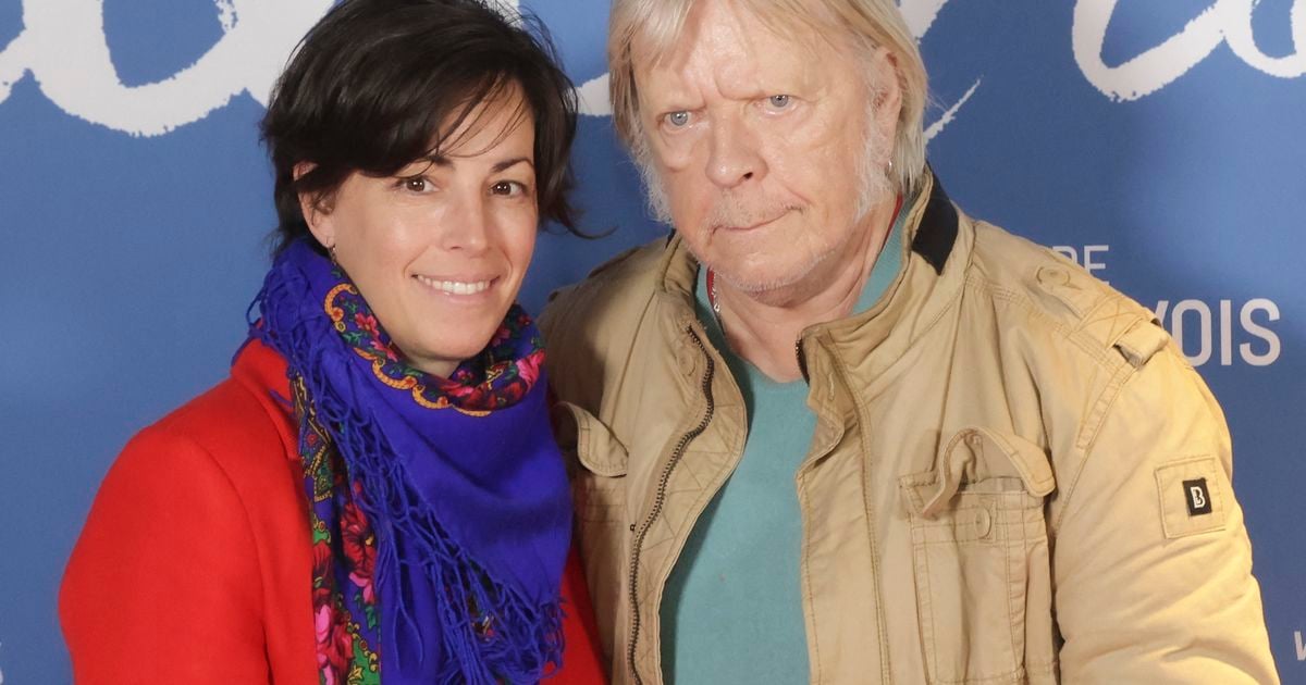 Renaud : Ce que sa femme Cerise fait à chaque concert du chanteur - Purepeople