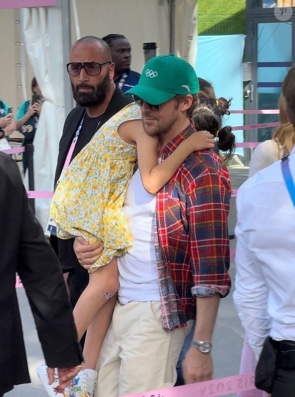 Photo : et qu'ils ont deux filles, Esmeralda et Amada Rare apparition ...