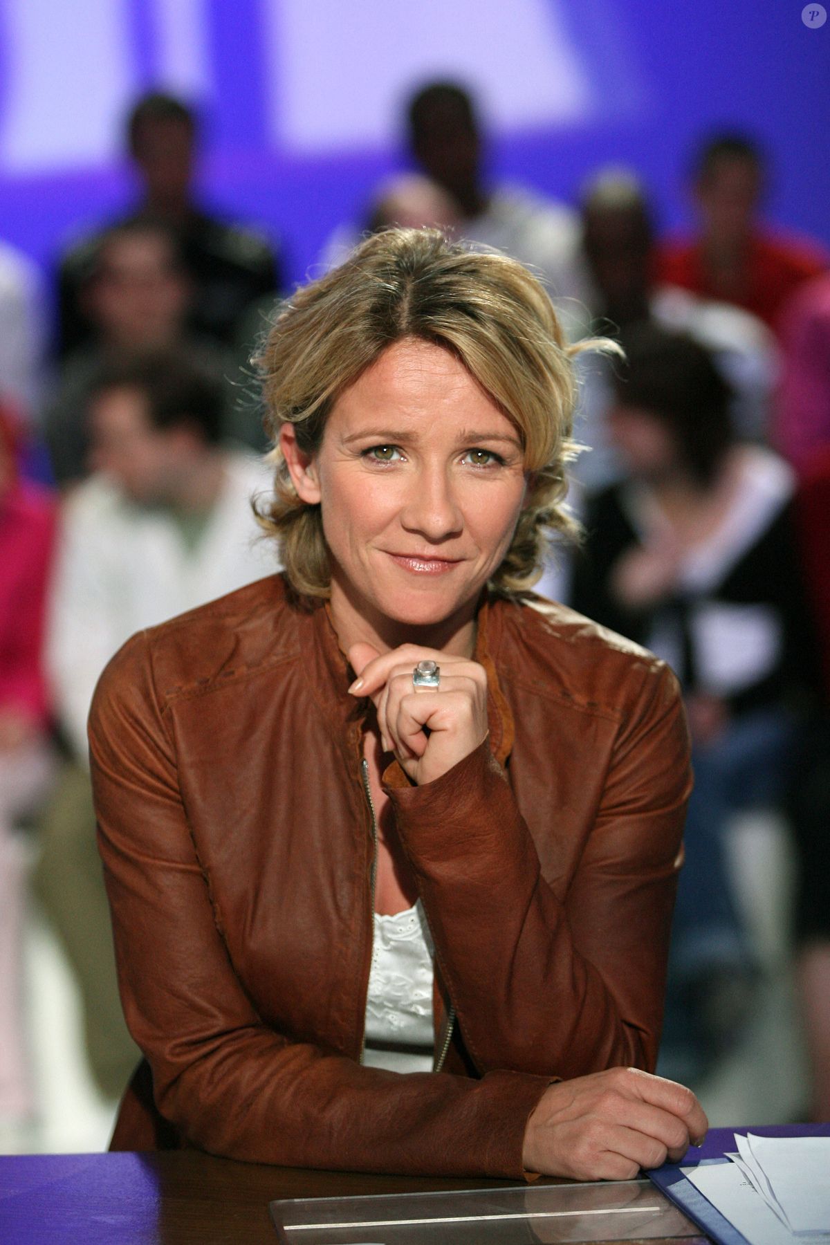 Photo : La présentatrice de télévision française a été un visage bien ...