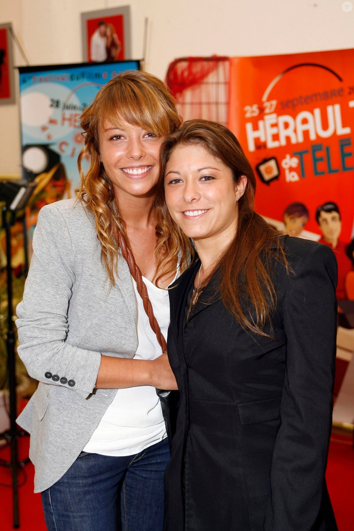 Photo : Archives - Dounia Coesens et sa soeur Marie Coesens lors du ...