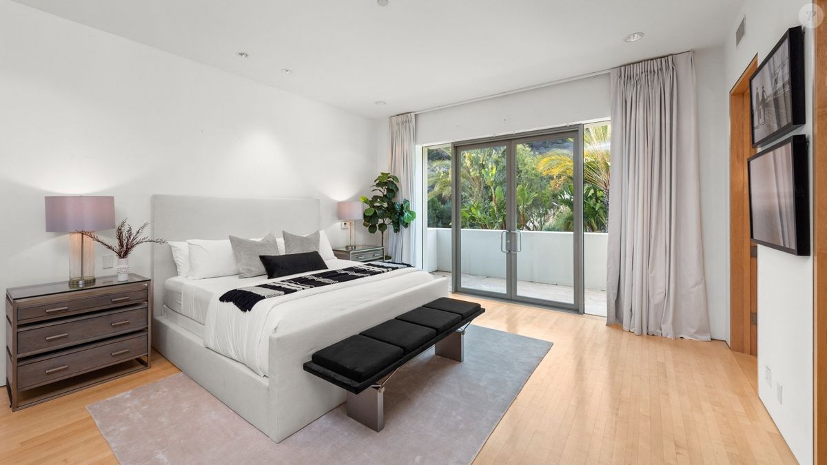 Photo : La maison a été construite en 2000 à la demande du célèbre mathématicien Norman Zada, d ...