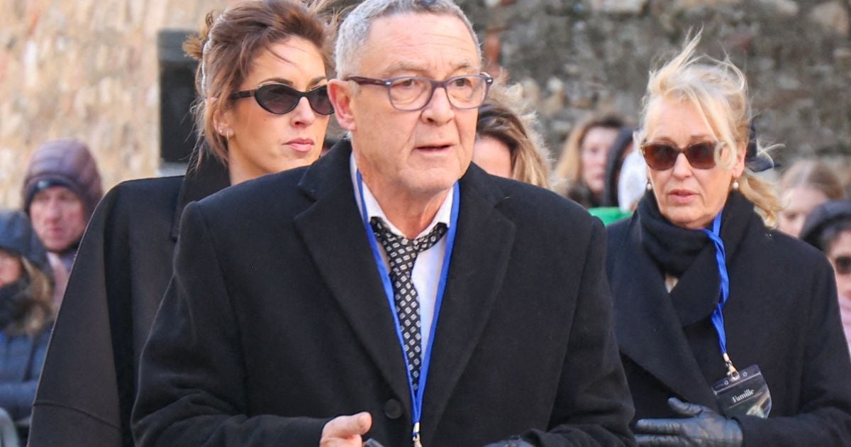 Nicolas Charrier, le fils de Brigitte Bardot, obligé de se présenter à ...