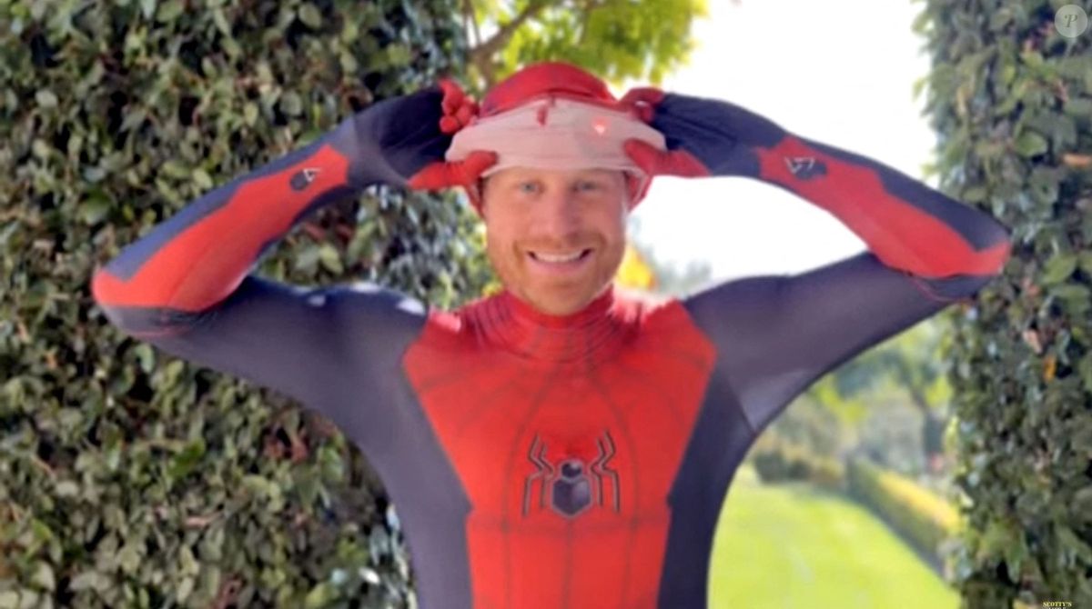 Photo : Le prince Harry se déguise en Spider-Man pour souhaiter un ...