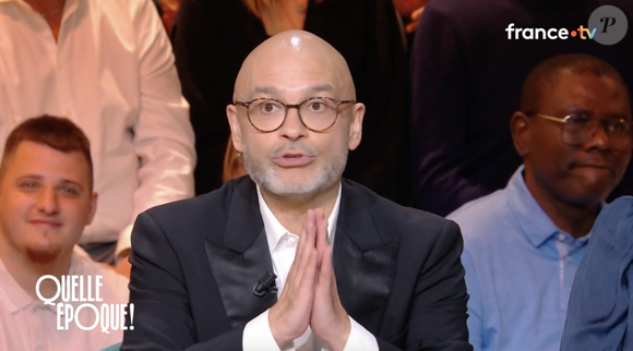 Photo : Yoann Riou sur le plateau de "Quelle époque !" sur France 2, le ...