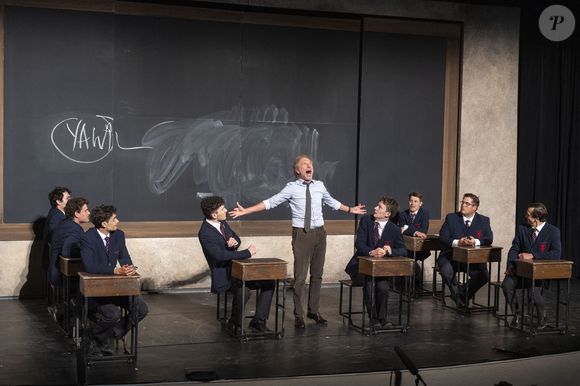 Stéphane Freiss logé dans une grande villa du côté de Saint-Tropez : l ...