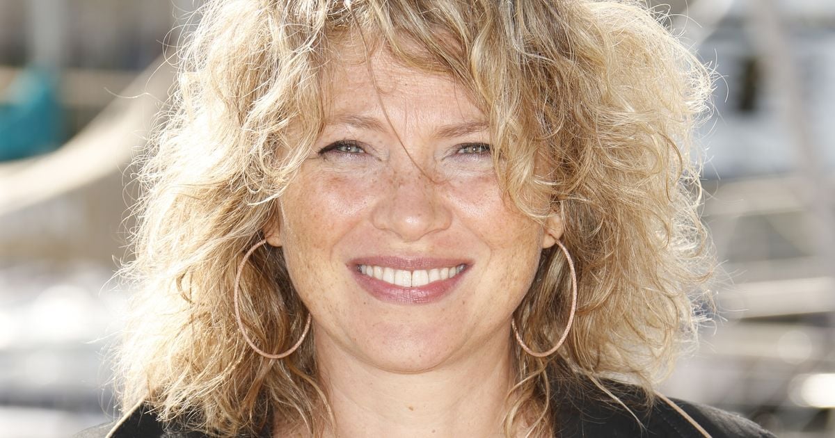 “6000 km par mois” : Cécile Bois prête à tout pour ses filles et pour ...